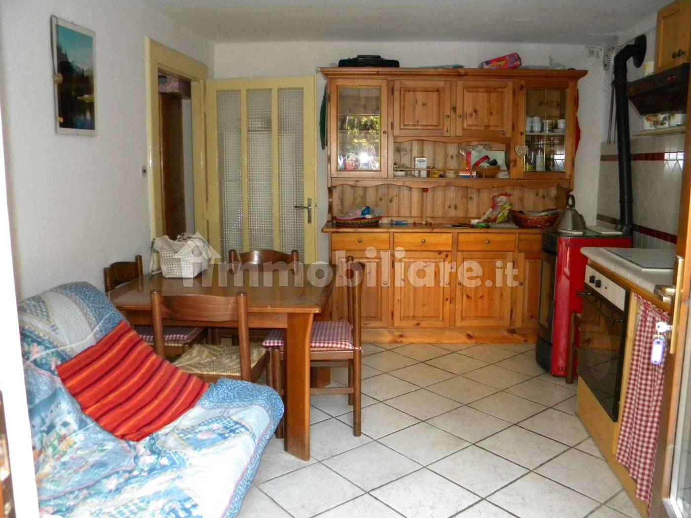 Bilocale frazione Quinçod, Quincod, Challand-Saint-Anselme