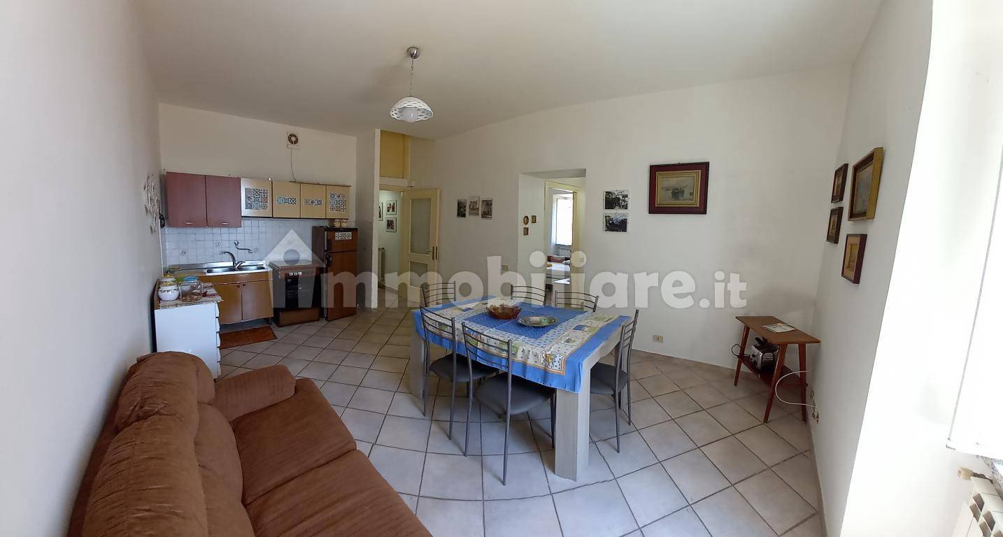 Trilocale via Principe Umberto 32, Centro, Morolo