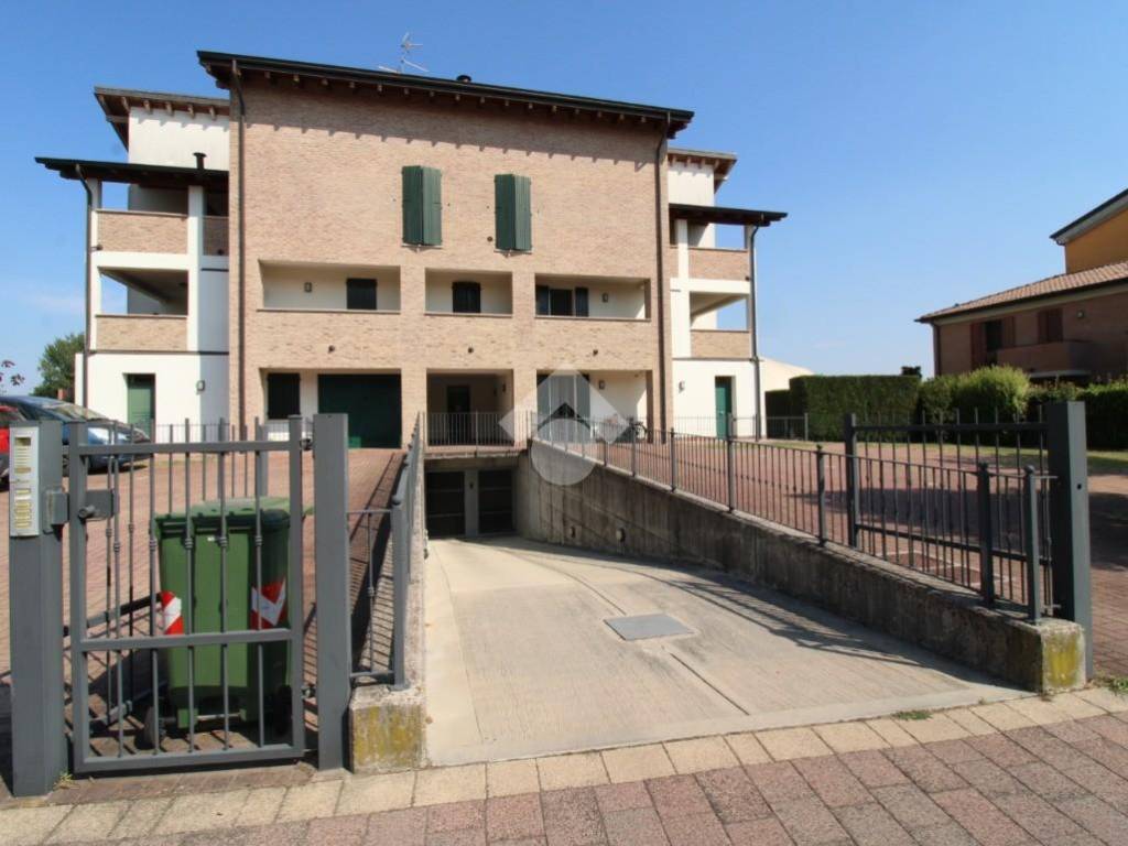 Vendita Appartamento San Felice sul Panaro. Quadrilocale in via ...
