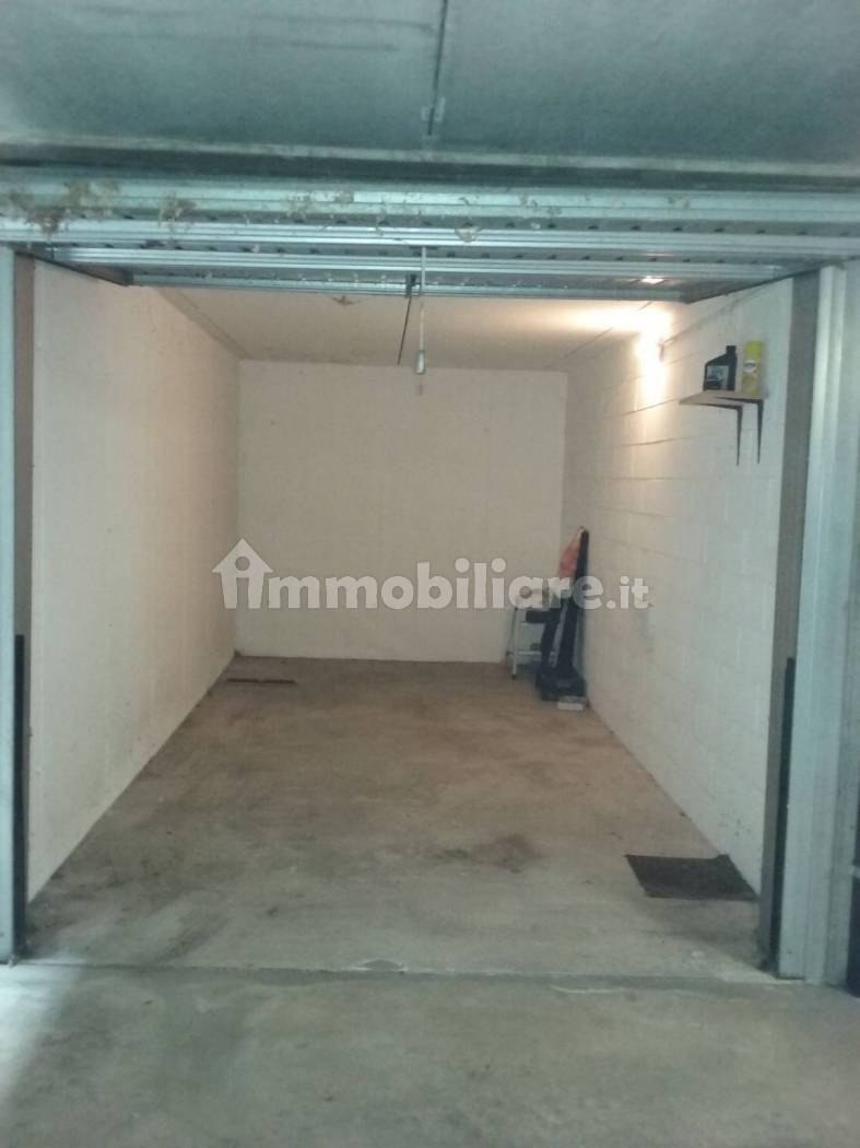 Garage - Box in Vendita