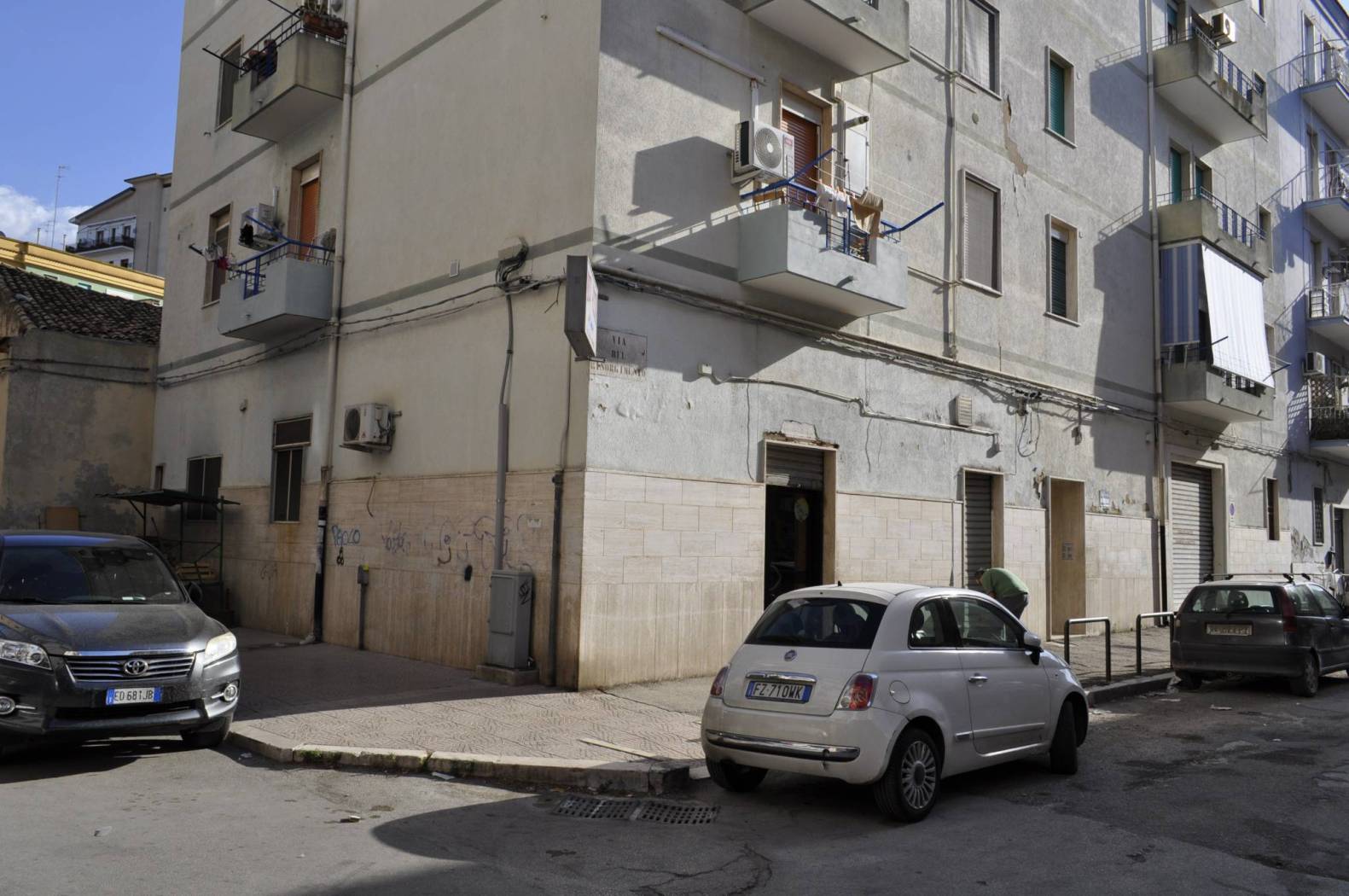 Locale commerciale in Vendita