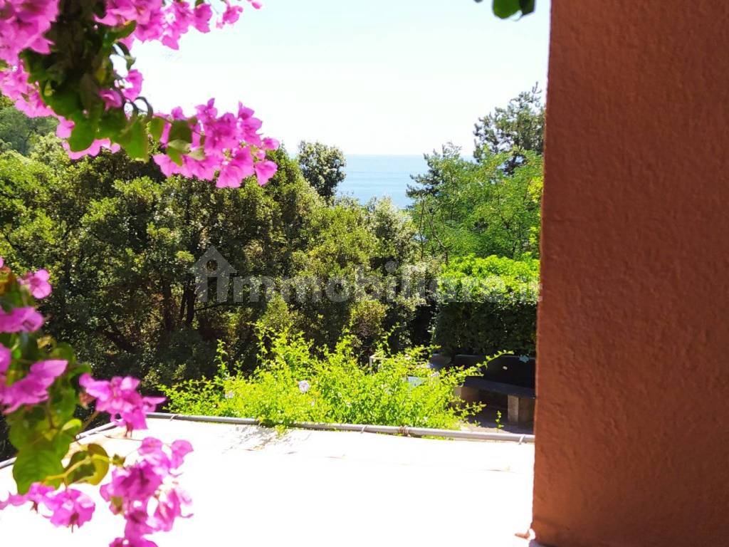 Vendita Appartamento Arenzano. Bilocale in via della Rotonda. Piano ...