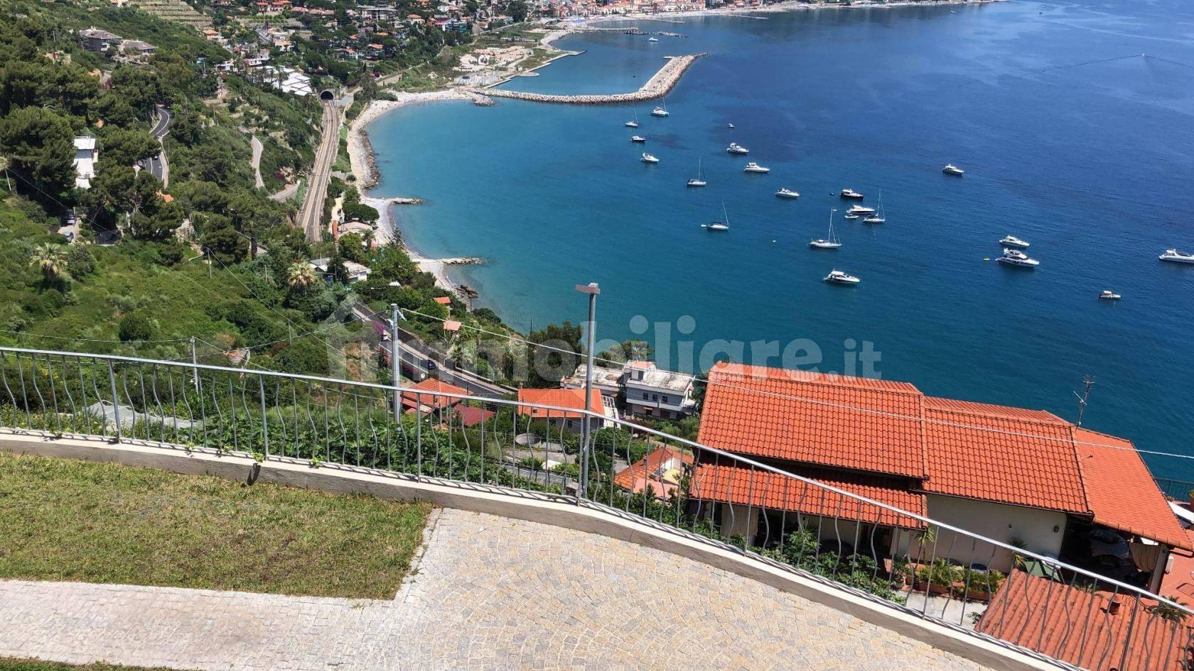 Villa unifamiliare Strada Curtasse 14, Arziglia, Madonna della Ruota, Bordighera