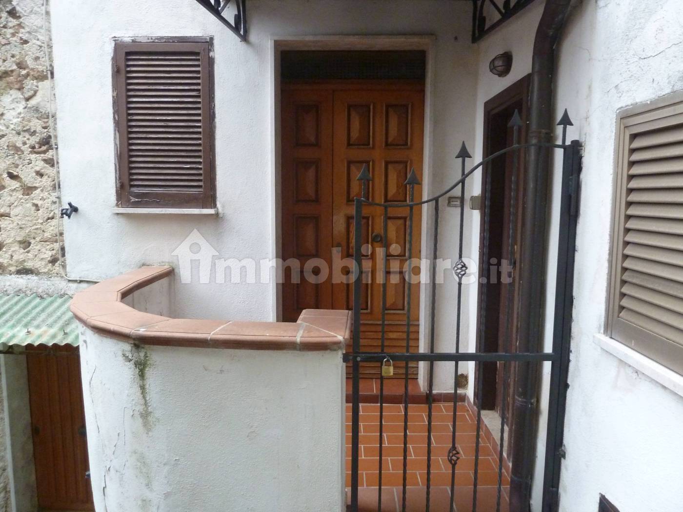 Bilocale via delle Vigne 1, Turania