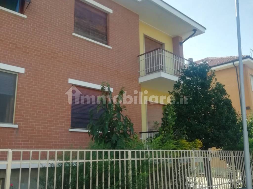 Affitto Appartamento Racconigi. Trilocale in via Giovanni Tesio 17 ...