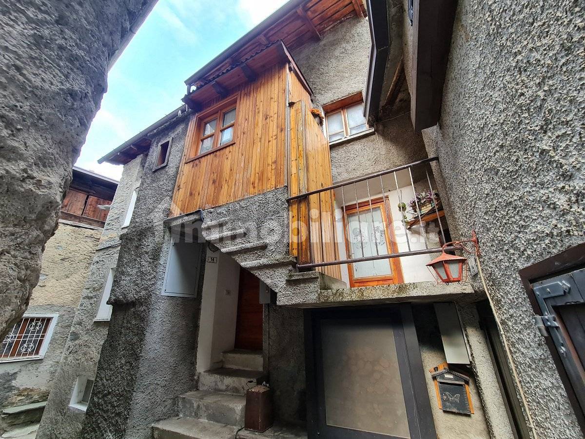 Trilocale via Erminio Dioli 14, Centro, Caspoggio