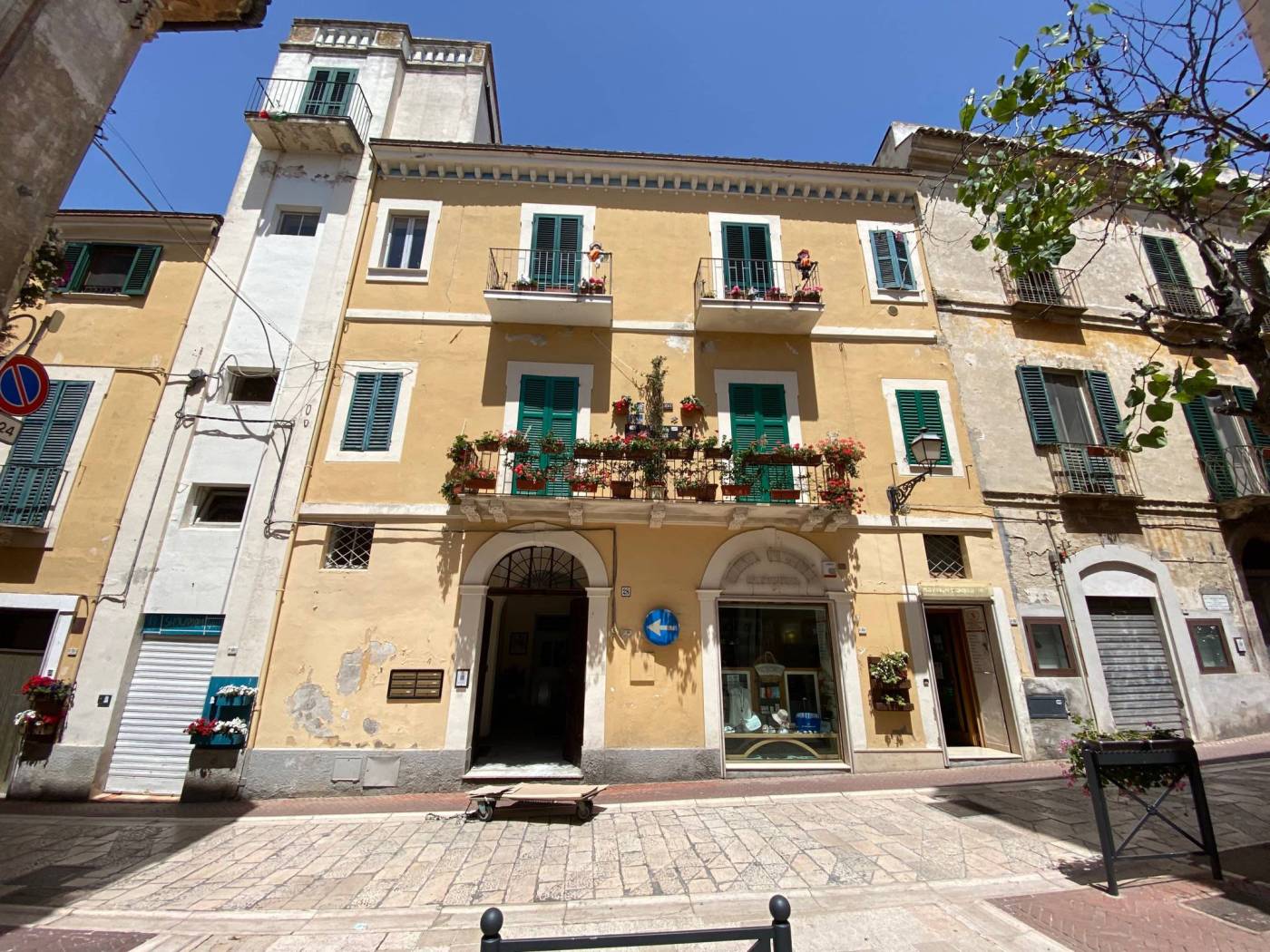 Bilocale corso Vittorio Emanuele 64, Centro, Città Sant'Angelo
