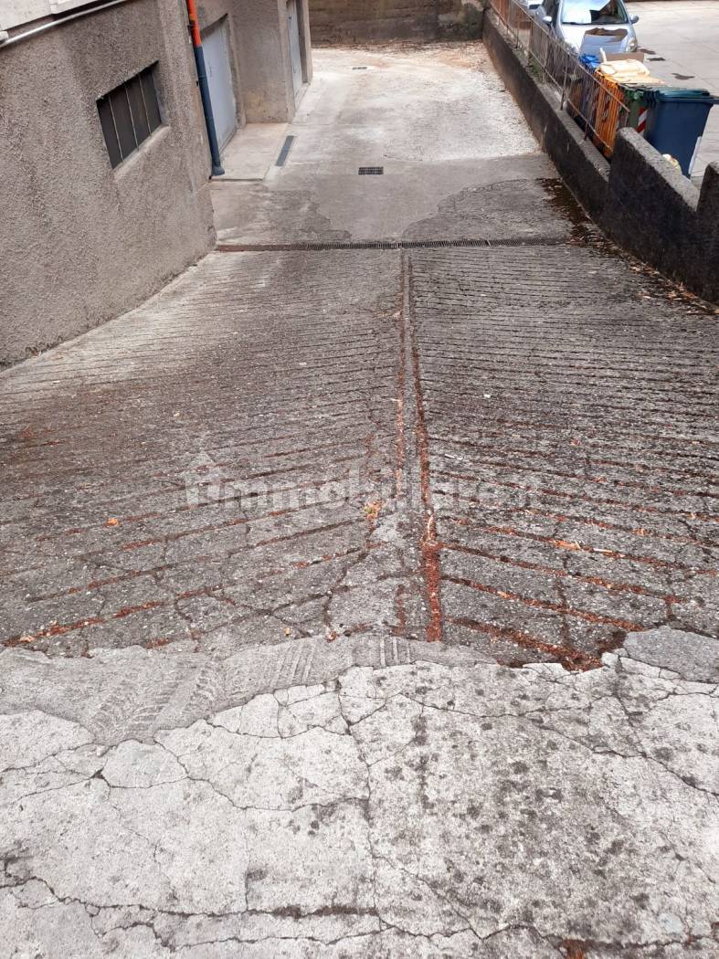 Garage - Box in Vendita