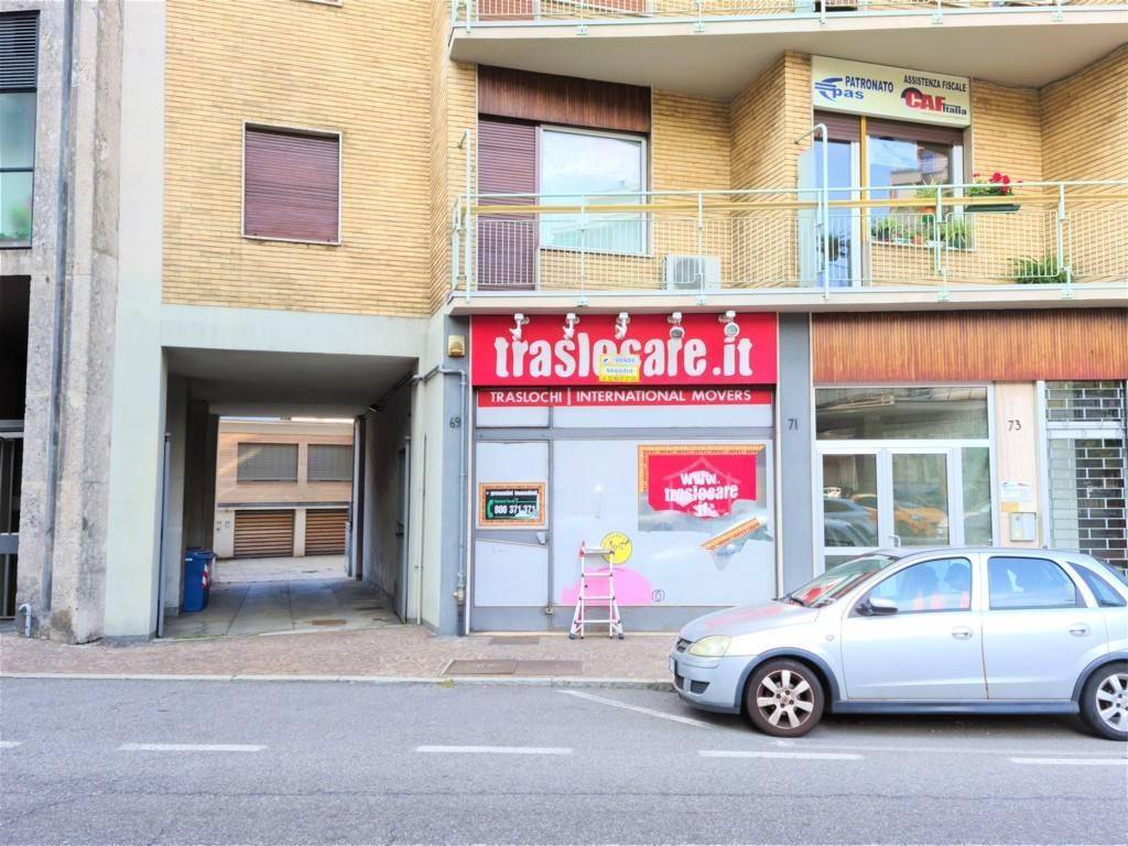Locale commerciale in Vendita
