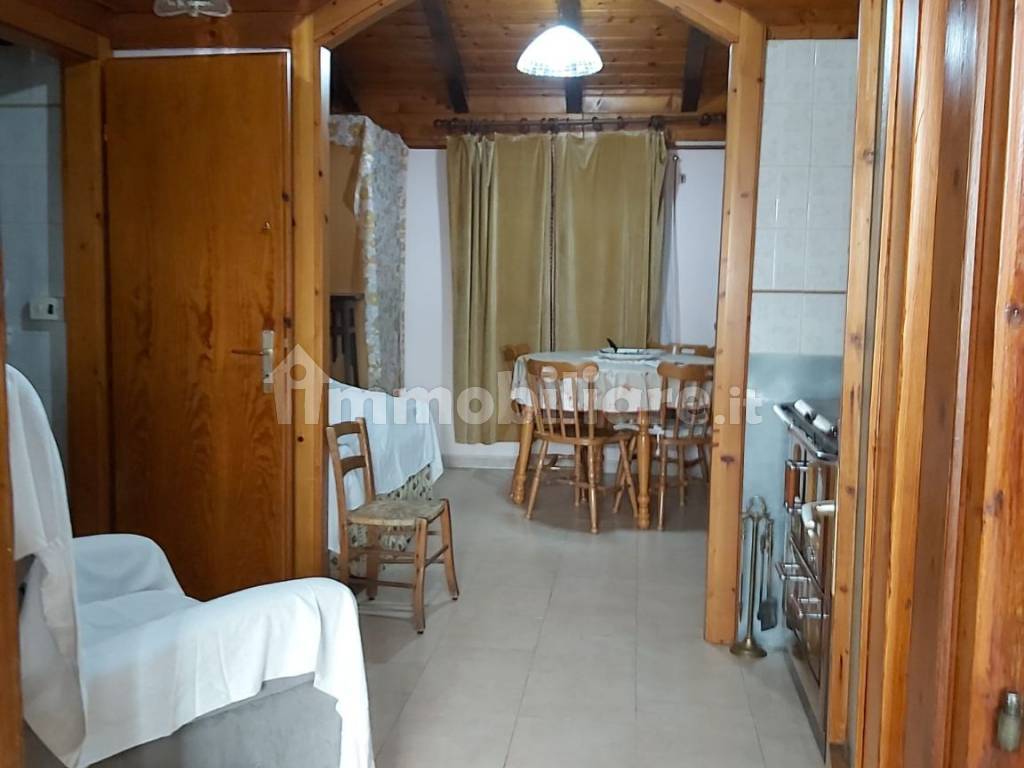 Vendita Chalet in Contrada Scorza 23 Castelnuovo di Conza. Ottimo stato ...