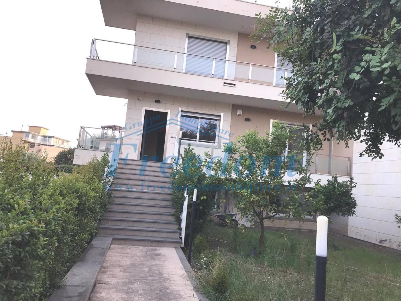 Villa a schiera via Carlo Caneva, Nuovalucello - Leonardo Da Vinci, Catania