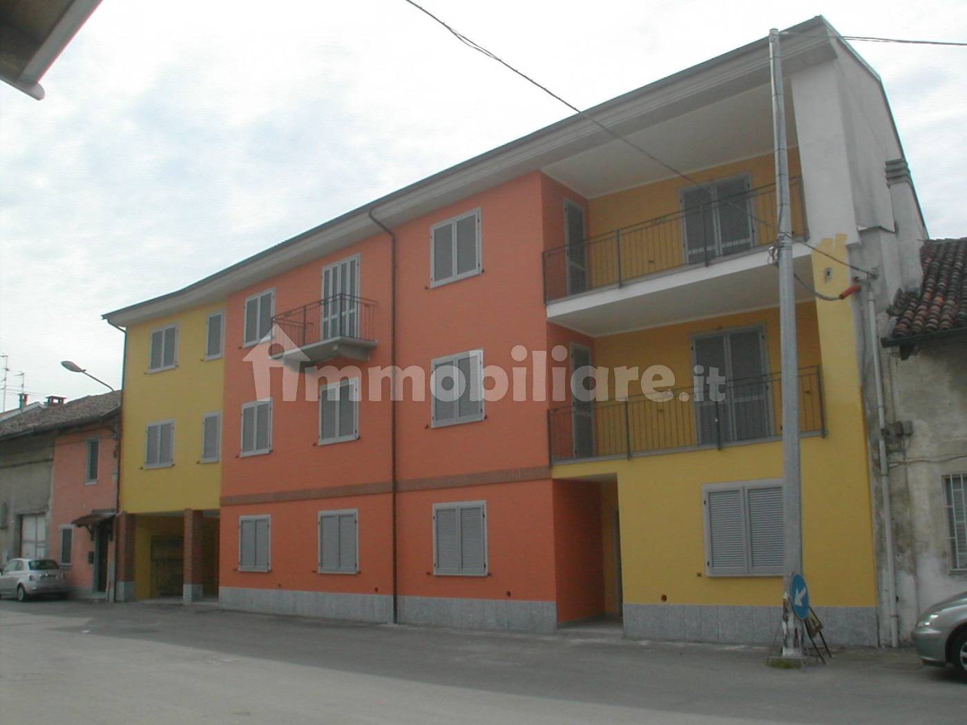 Quadrilocale ottimo stato, primo piano, Centro, Livorno Ferraris