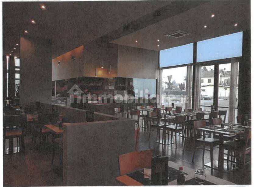 Locale commerciale in Vendita