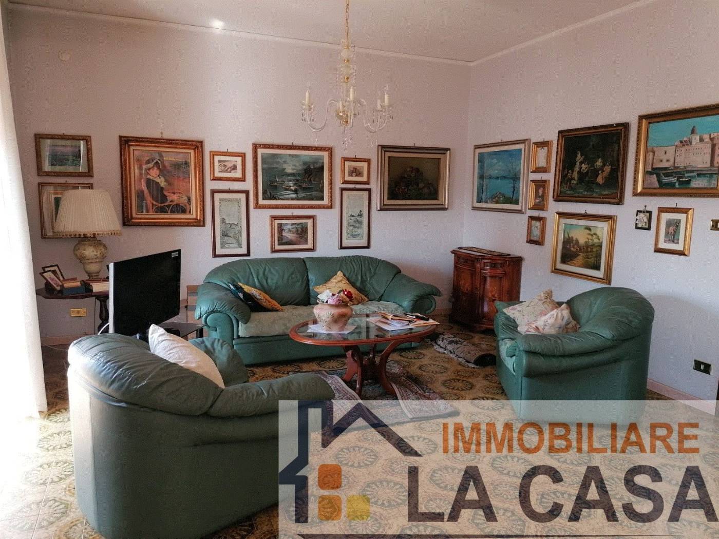 Quadrilocale viale Olimpico, Aversa