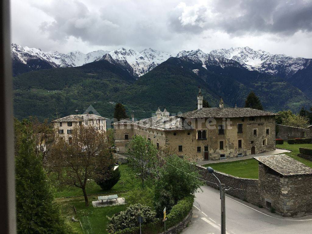 Trilocale via Carlo Besta 10, Centro, Teglio