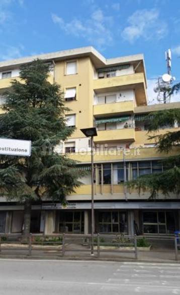 Appartamento all'asta piazza della Costituzione 9, Pomarance