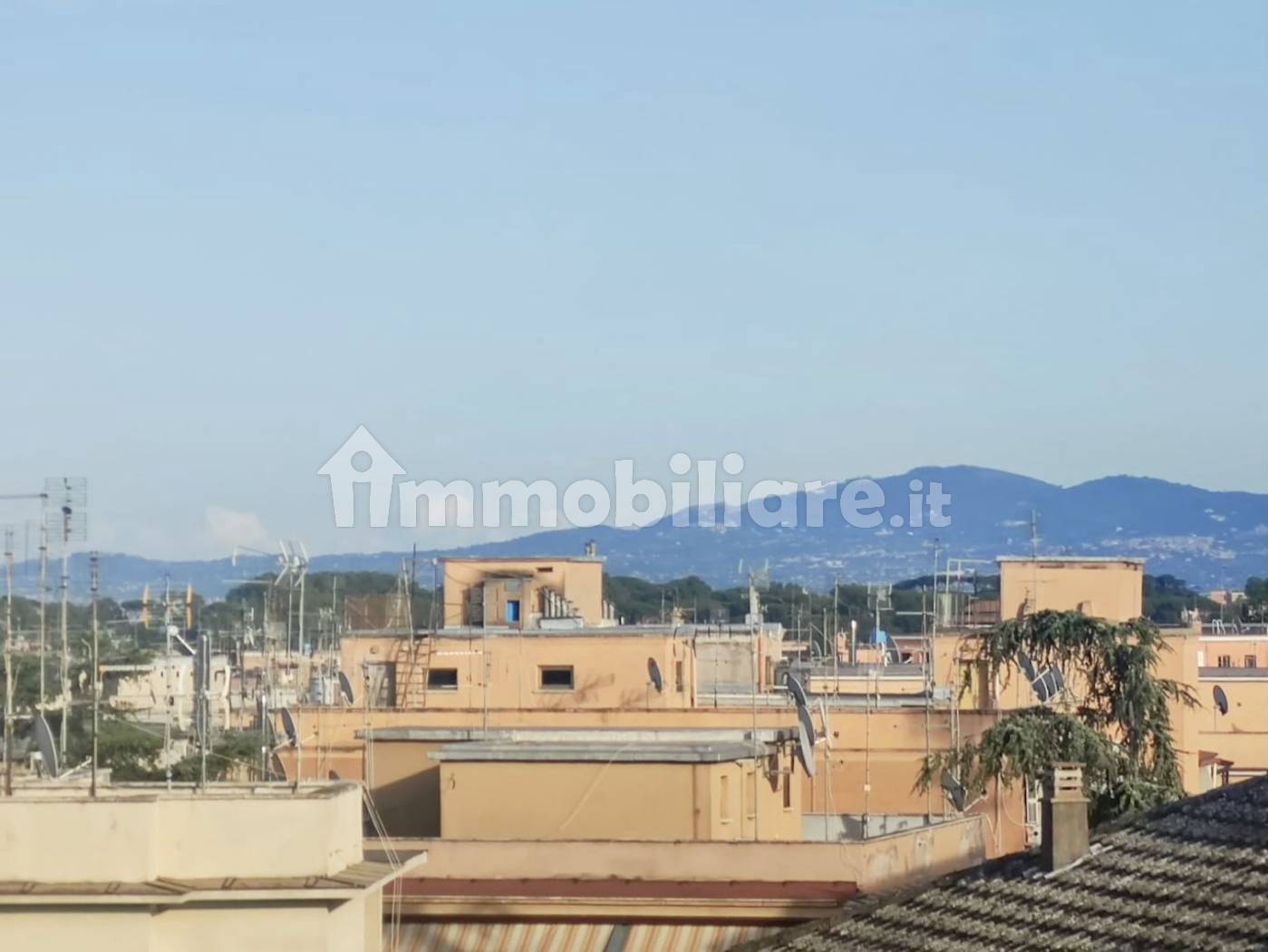 Quadrilocale piazza Irnerio, Baldo degli Ubaldi, Roma