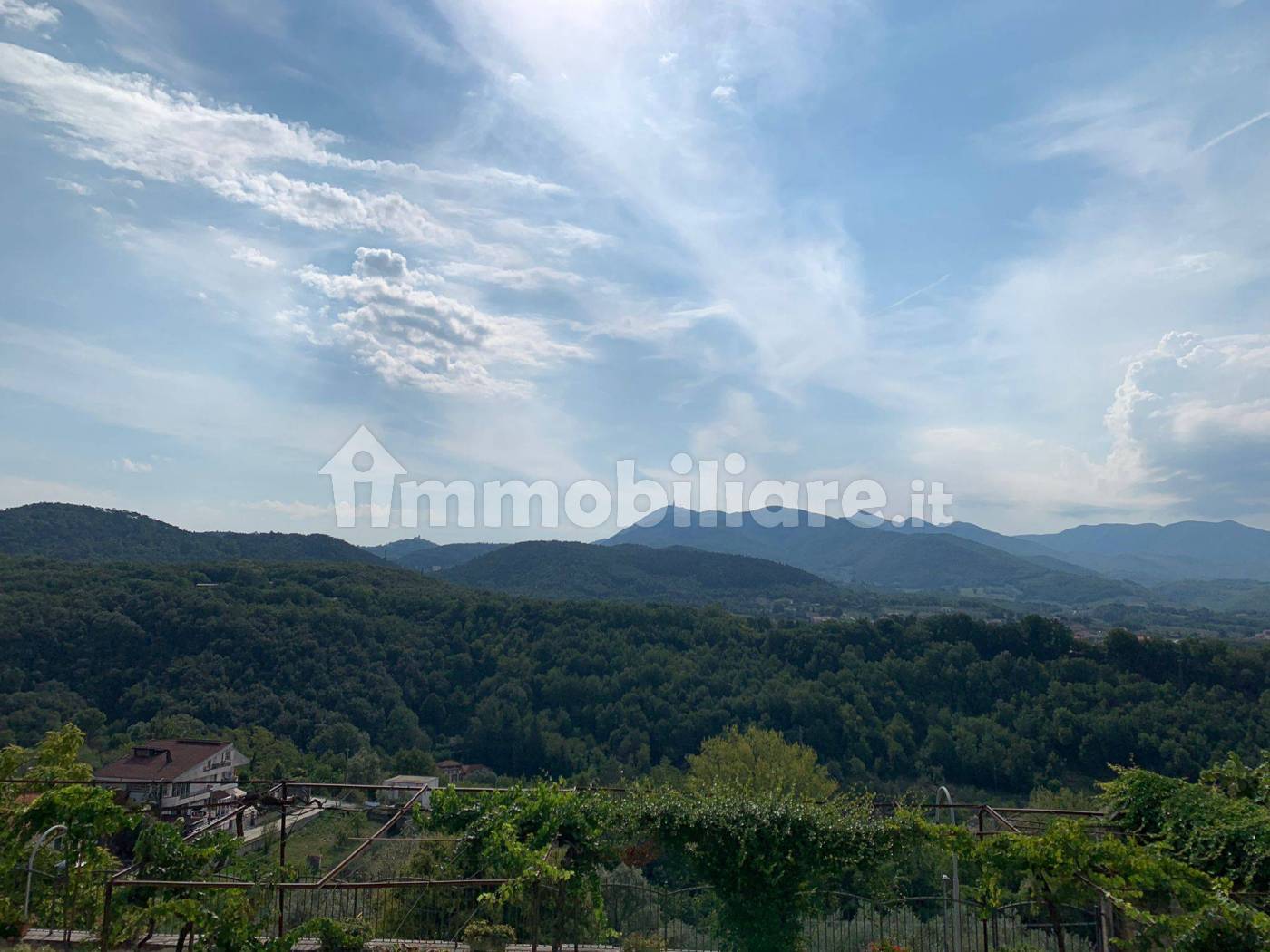 Appartamento piazzetta Delfini, Centro, Isernia