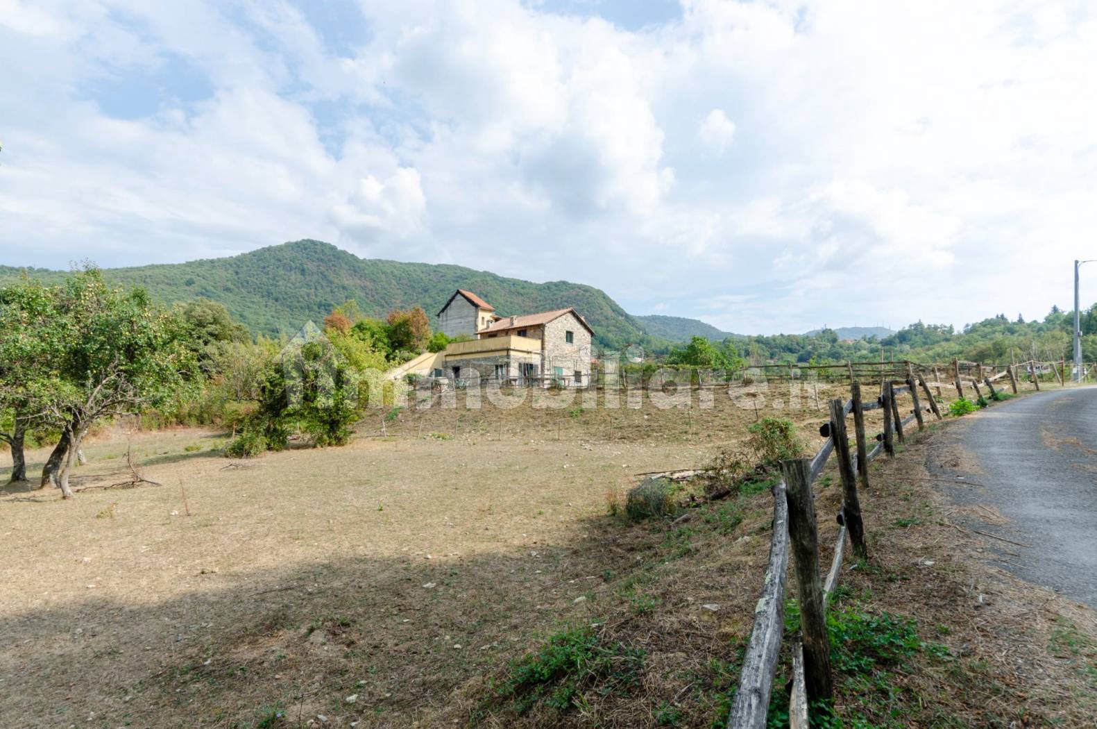 Agriturismo in Vendita