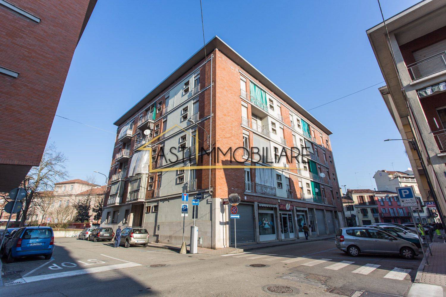 Trilocale via Nono Reggimento Bersaglieri, Tribunale, Asti