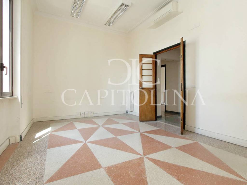 Ufficio - Studio via Barberini, Roma, rif. 90993006 - Immobiliare.it