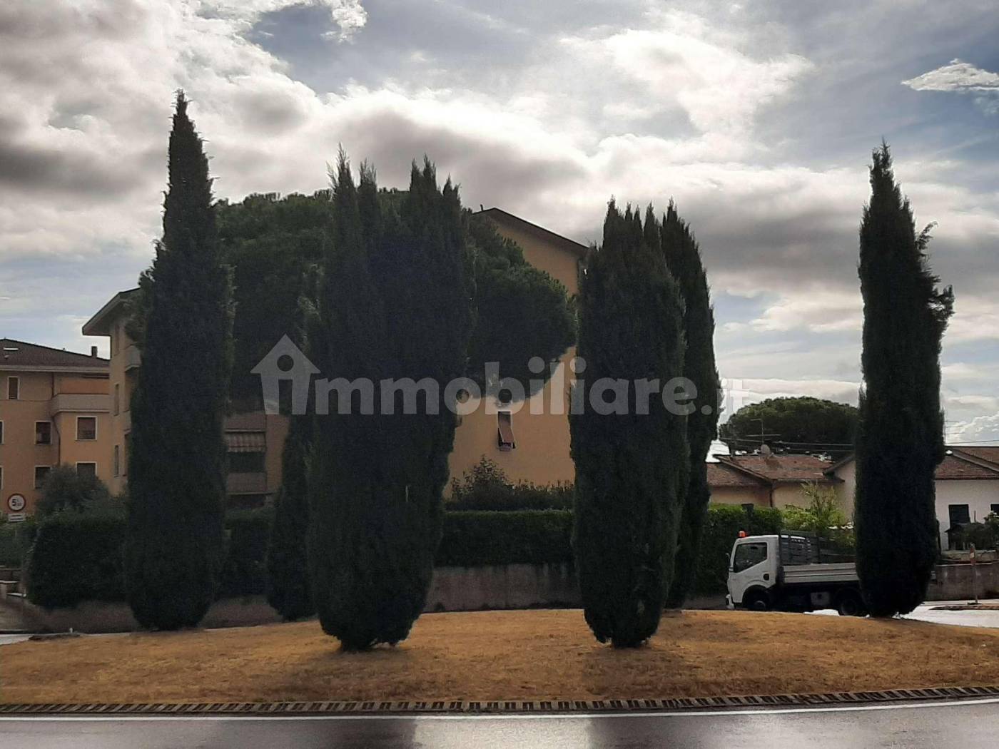 Appartamento buono stato, piano rialzato, Sant'Agostino, Pistoia