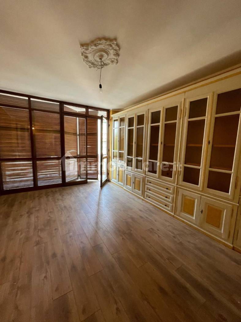 Quadrilocale via Giosuè Carducci, Centro, Tortona