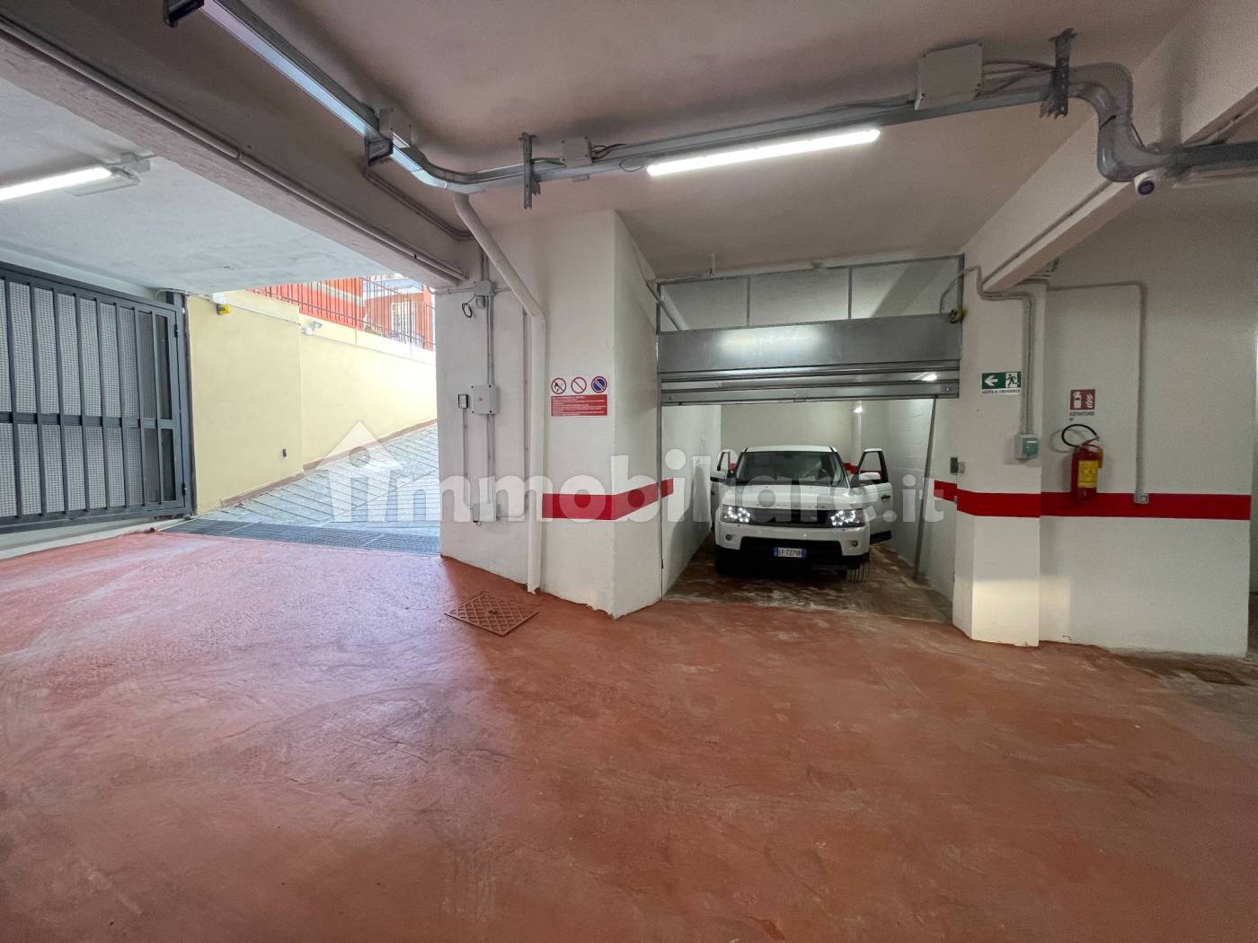 Posto auto - moto in Vendita