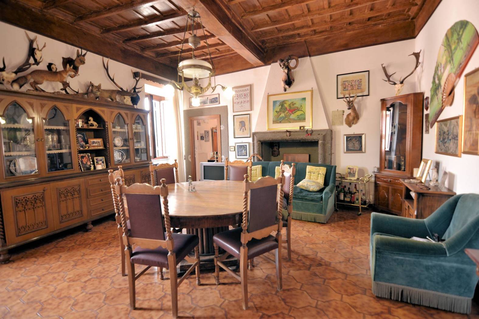 Trilocale piazza San Francesco, Centro, Capranica