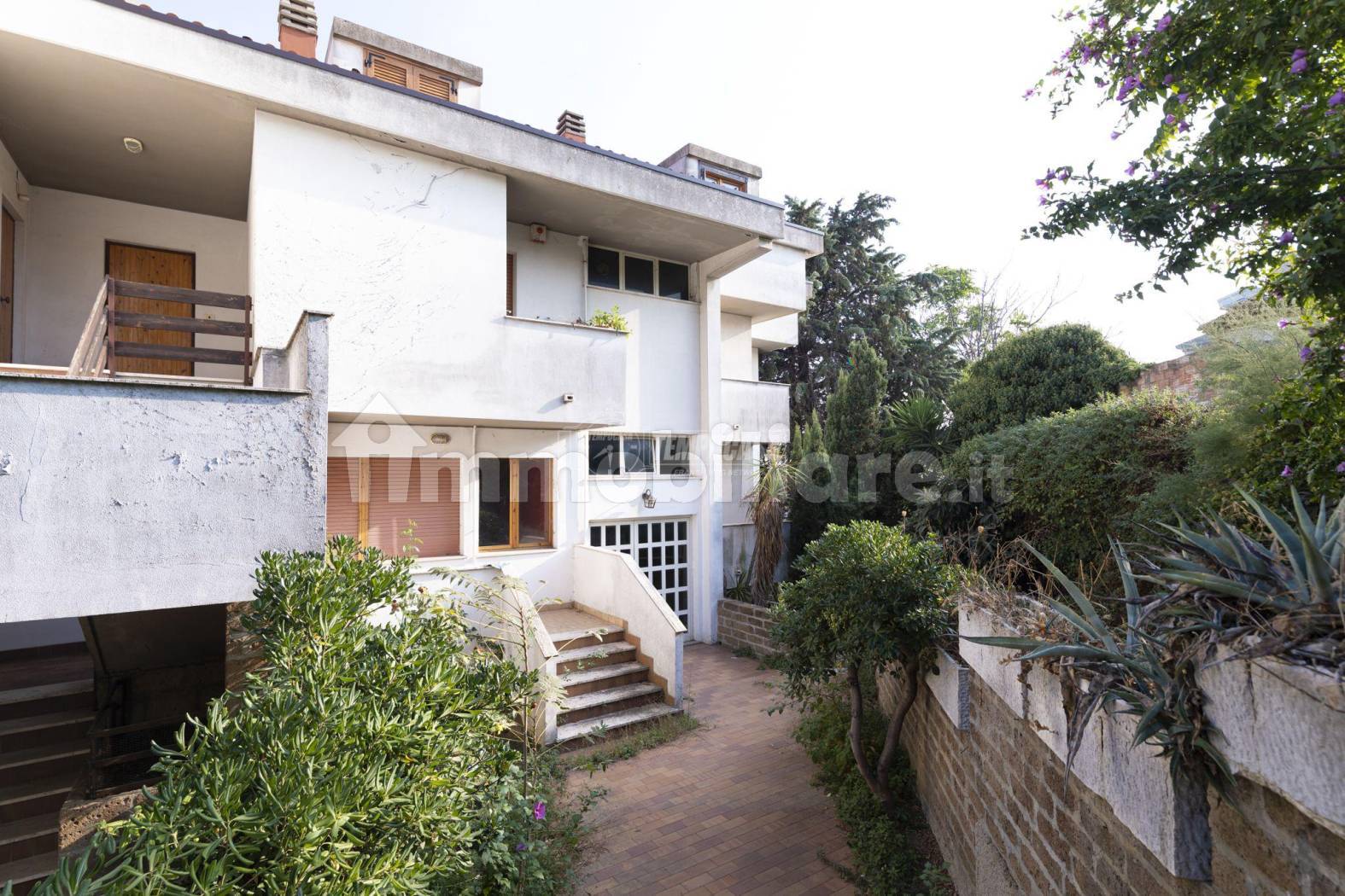 Trilocale Strada Colle Scorrano 7, Colle del Telegrafo - Colle Scorrano, Pescara