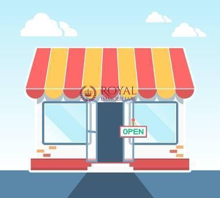 Locale commerciale in Vendita