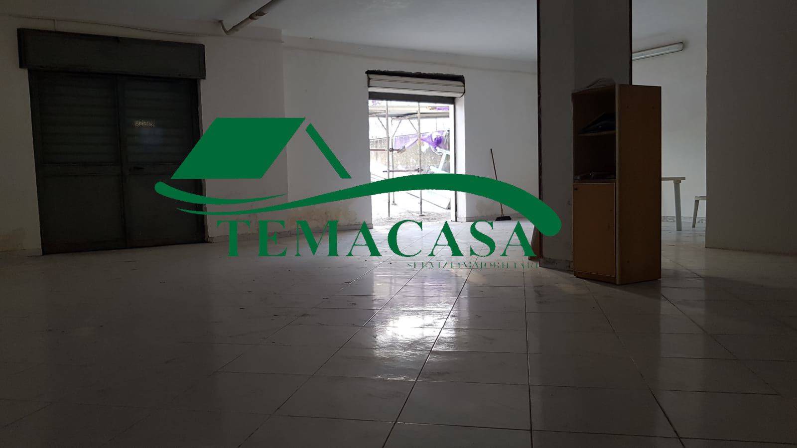 Locale commerciale in Vendita