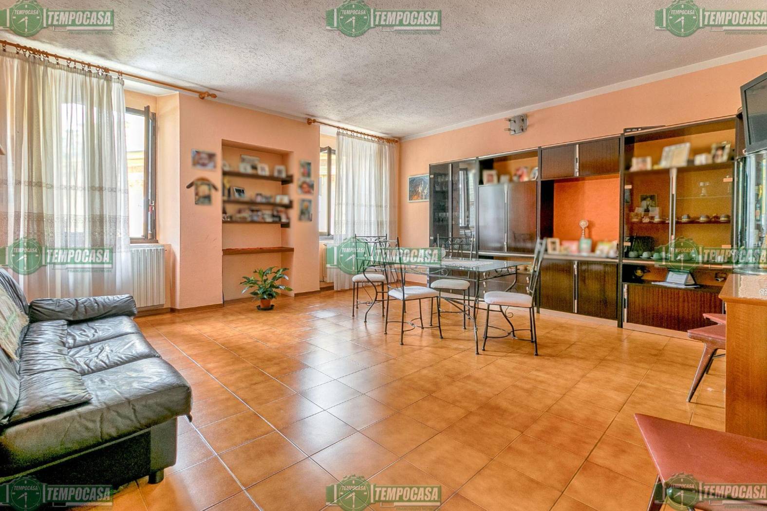 Quadrilocale piazza Giacomo Matteotti, Centro, Castelletto Sopra Ticino