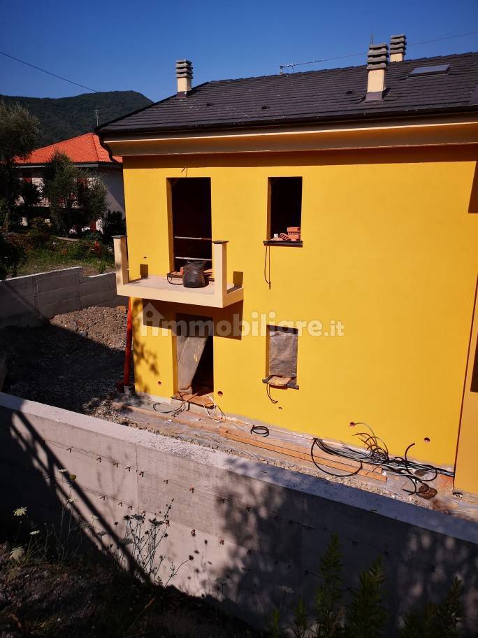 Trilocale via San Rufino, Sanpierdicanne, Chiavari