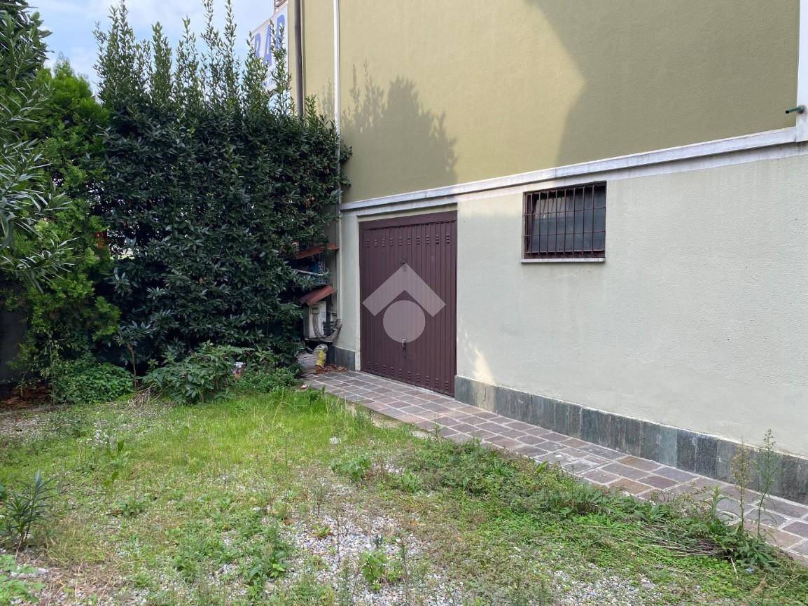 Garage - Box in Vendita