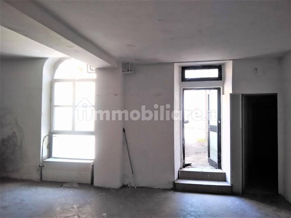 Attività commerciale in Vendita