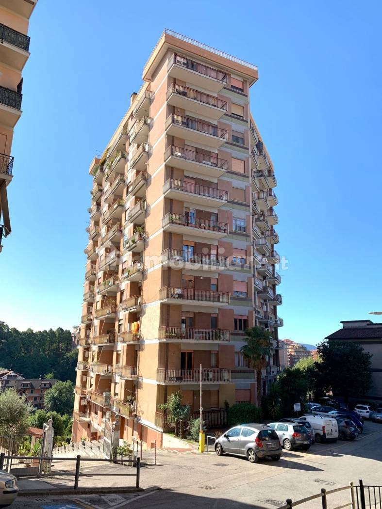 Quadrilocale via Lecce, Centro, Frosinone