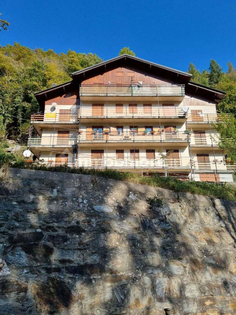 Quadrilocale Strada Provinciale di Alagna, Pila