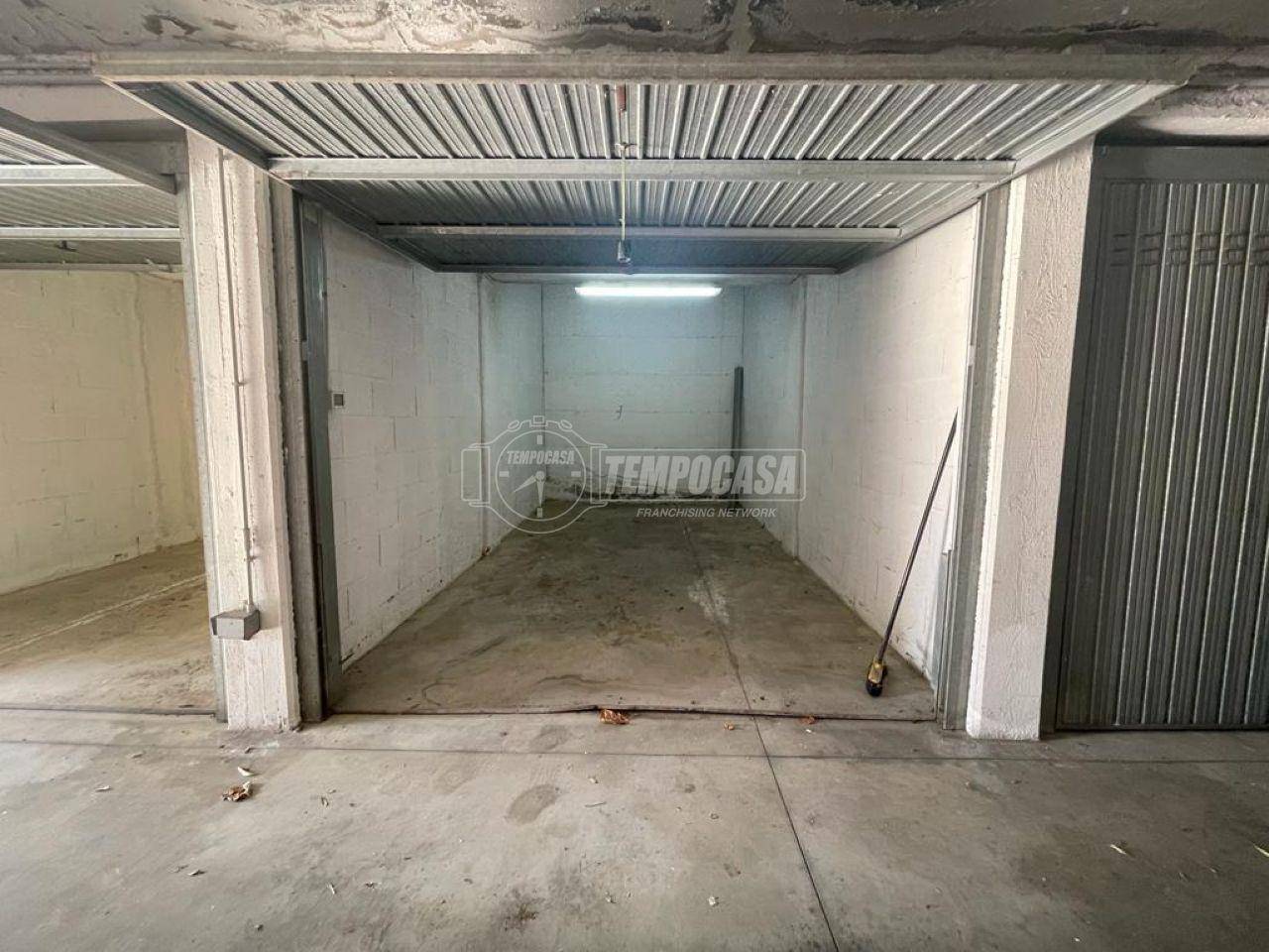 Garage - Box in Vendita