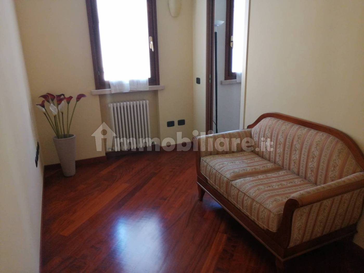 Trilocale ottimo stato, primo piano, Centro, Viadana