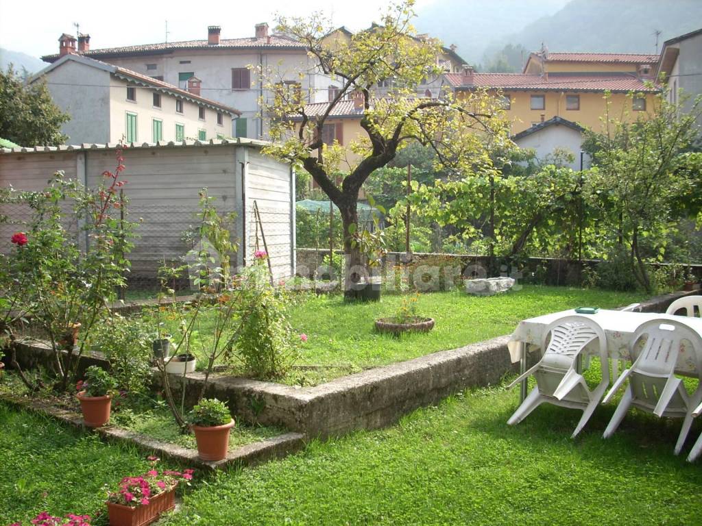 Vendita Appartamento Canzo. Trilocale in via San Francesco 6. Ottimo ...