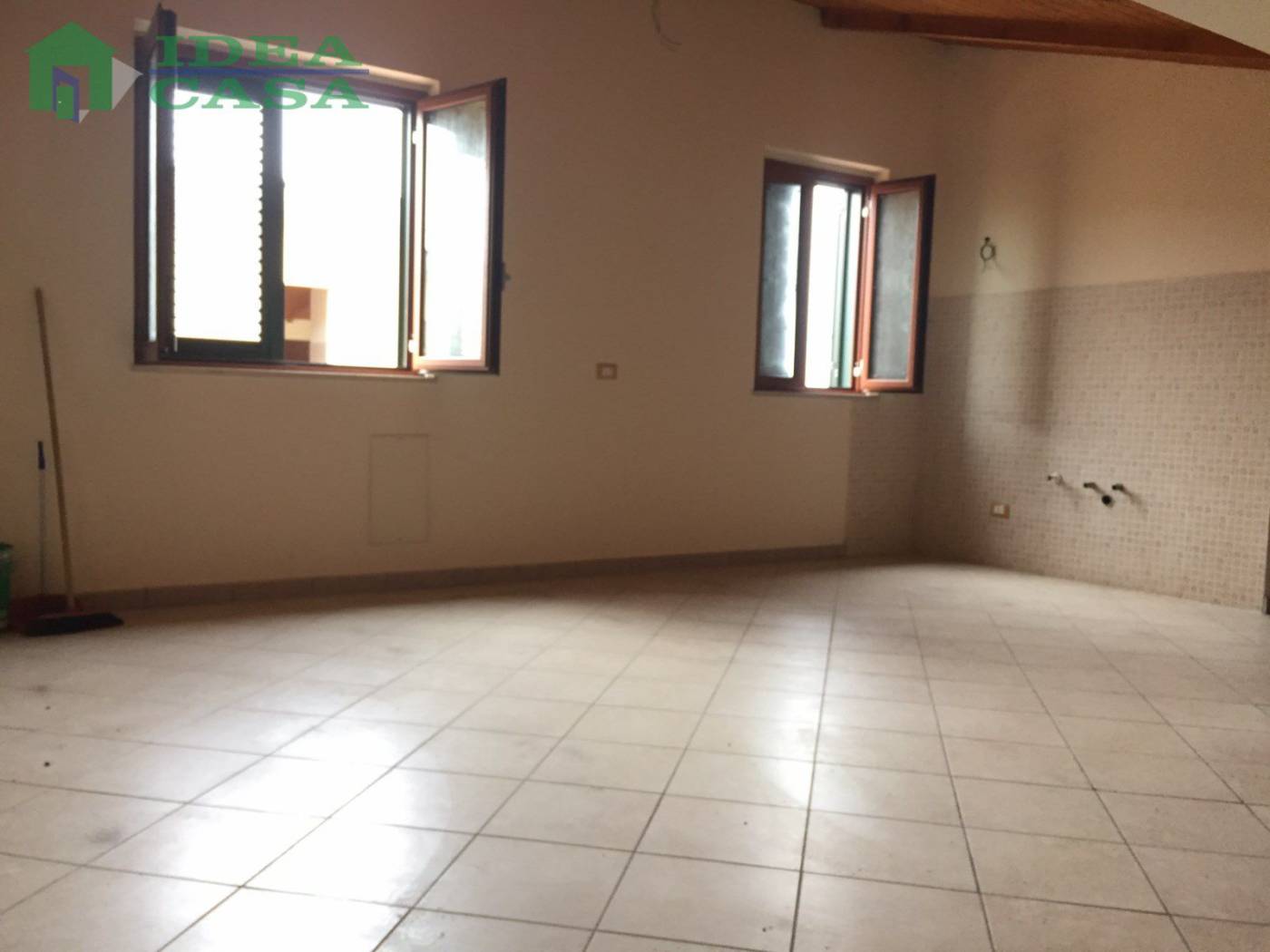 Mansarda nuovo, 85 m², Pastorano