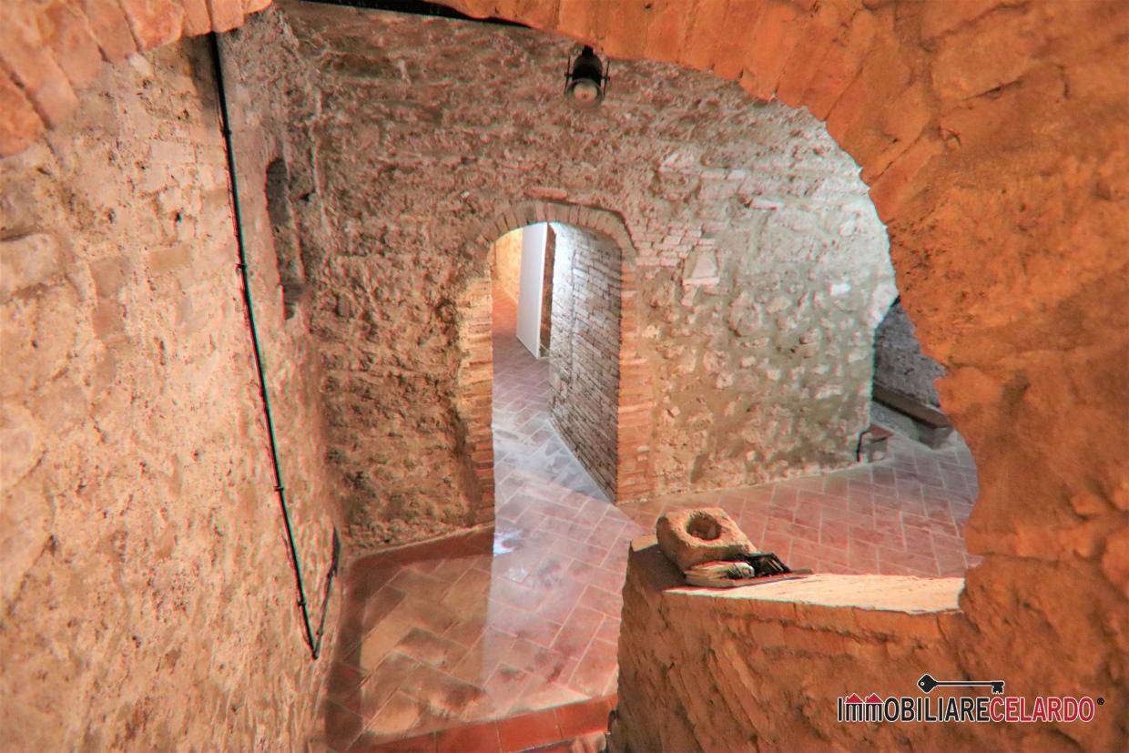 Negozio - Locale commerciale in Vendita