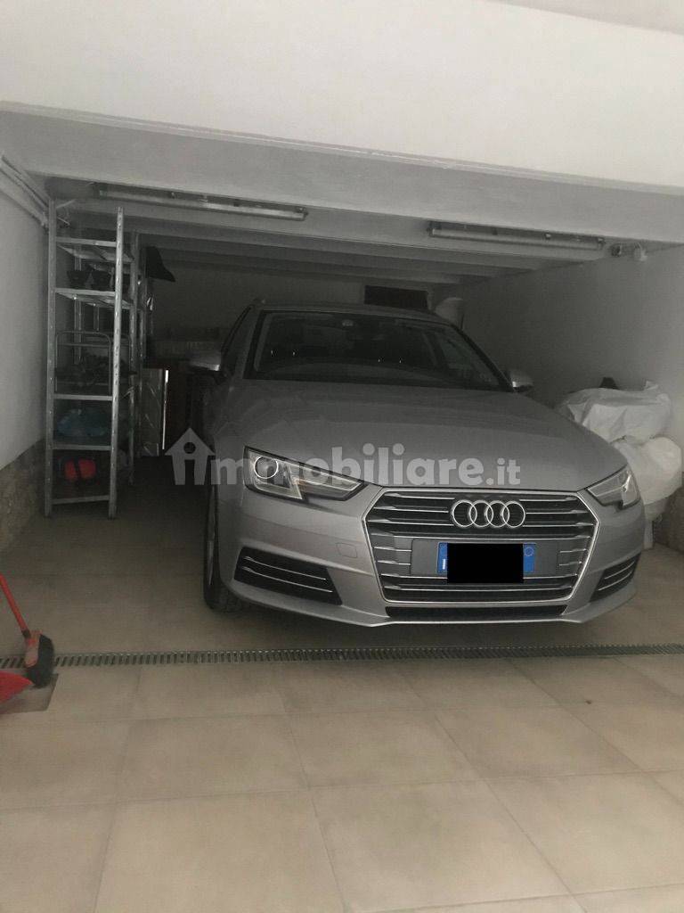 Garage - Box in Vendita