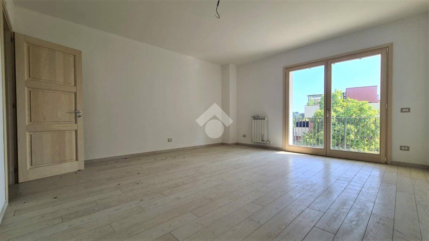 Bilocale nuovo, primo piano, Sanpierdicanne, Chiavari