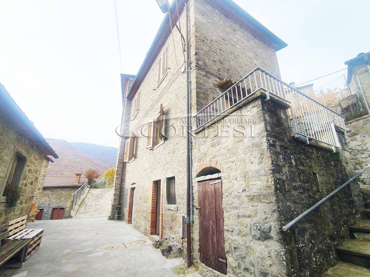 Quadrilocale buono stato, piano terra, Caprese Michelangelo