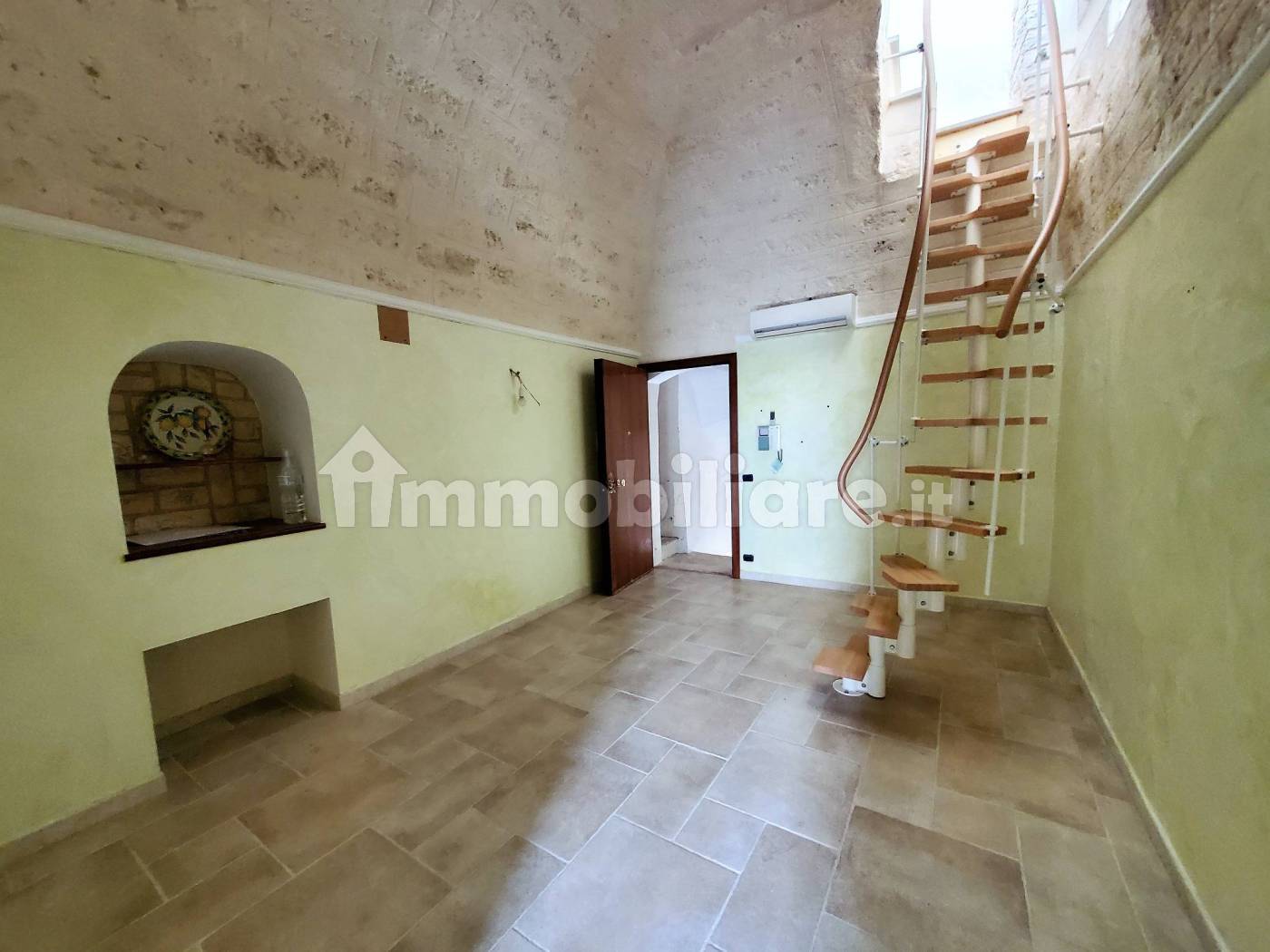 Bilocale via Umberto I 125, Triggiano