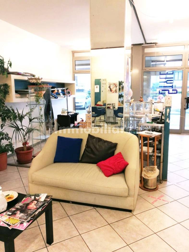 Parrucchiere - Barbiere in Vendita