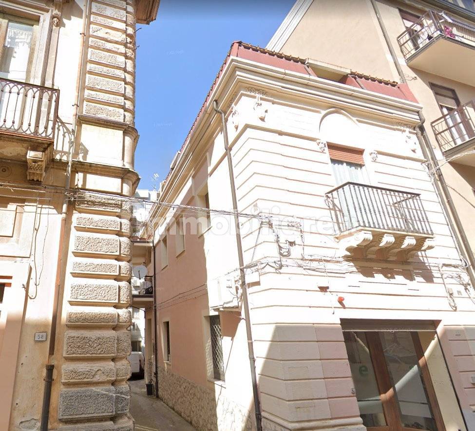 Trilocale via Guglielmo Oberdan 2, Centro, Palmi