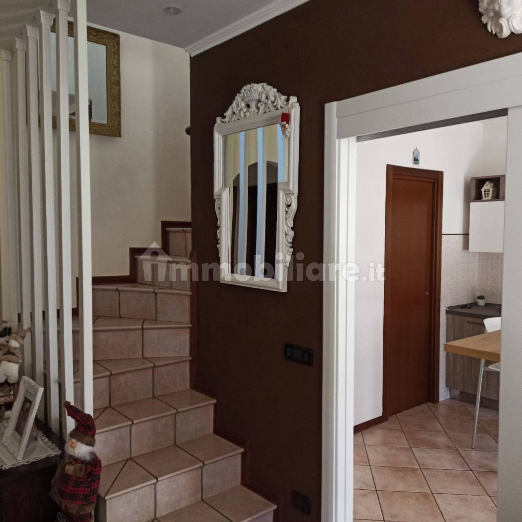 Quadrilocale via Gibellino 14, Centro, Quarona